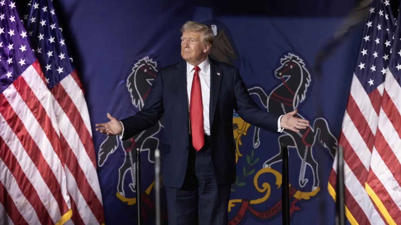 Donald Trump powiela fake newsa o premierze Kanady - TVN24