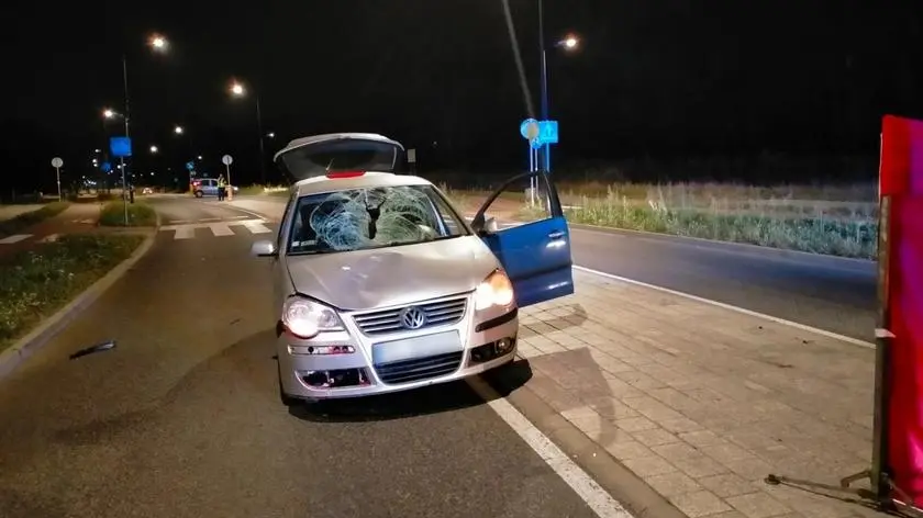 Tragedia na przejściu dla pieszych. 21-latek wjechał w pieszego - TVN24