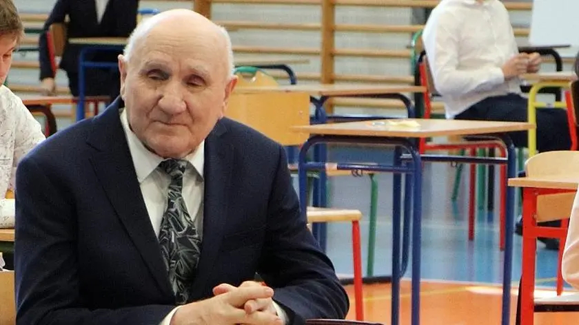 Matury 2024. Najstarszy polski maturzysta ma 85 lat. Józef Peruga z ...