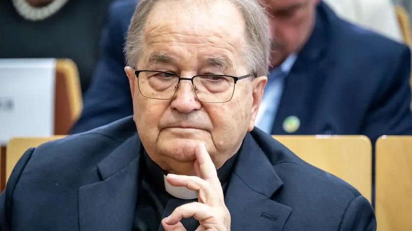 Odszkodowanie dla Lux Veritatis, fundacji Tadeusza Rydzyka. Trwa śledztwo | TVN24 Biznes