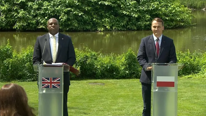 Nowy szef brytyjskiej dyplomacji David Lindon Lammy w Polsce. Rozmowy w ...