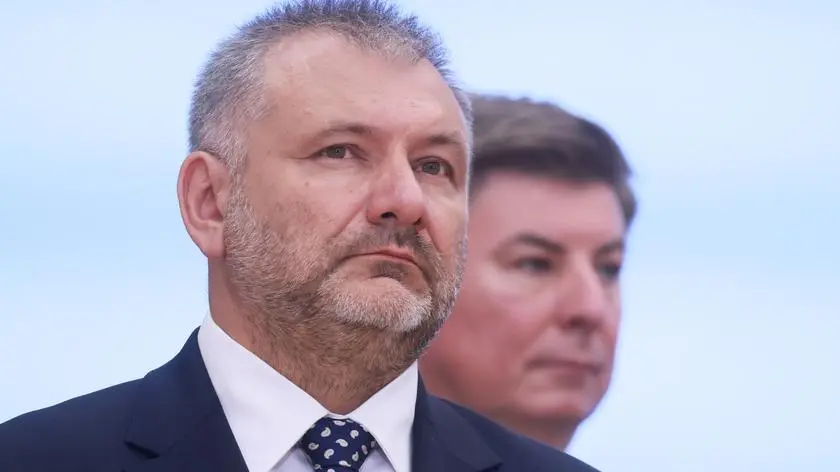 Waldemar Żurek ma się zrzec statusu sędziego. Agata Adamek o kulisach ...