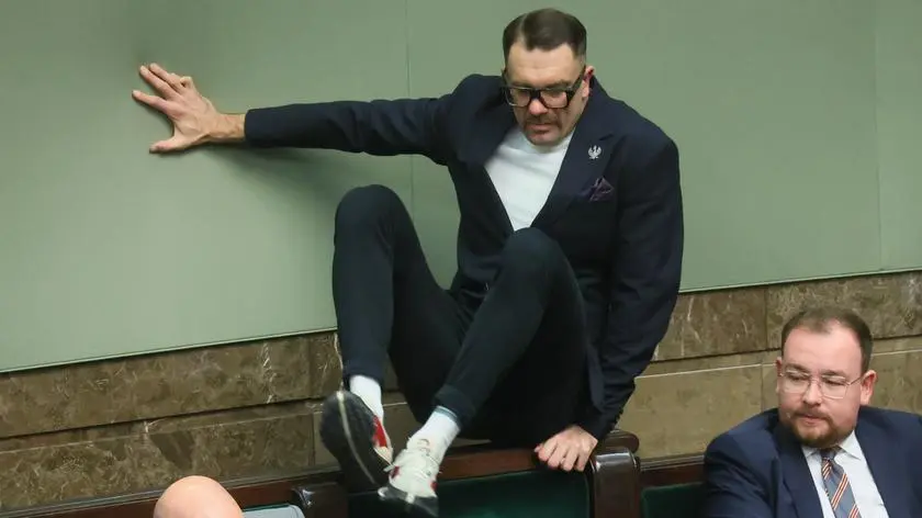 Kontrowersje wokół Łukasza Mejzy. Europoseł PiS: dla mnie ta decyzja ...