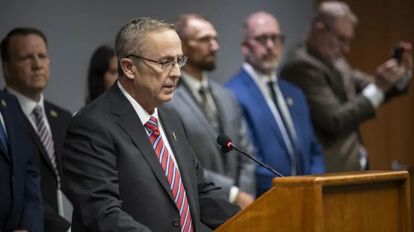 Zabójstwo Charliego Kirka. 22-letni Tyler Robinson oskarżony ...