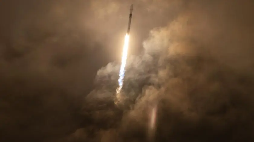 "Start Falcona 9 znowu przełożony". Świetlisty wir nie pojawił się nad Polską | TVN Meteo