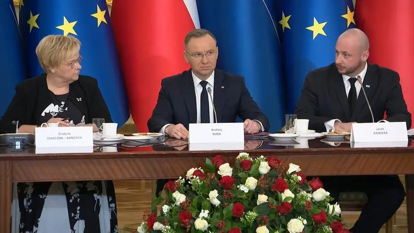 Rada Bezpieczeństwa Narodowego przed wylotem prezydenta Andrzeja Dudy i premiera Donalda Tuska ...