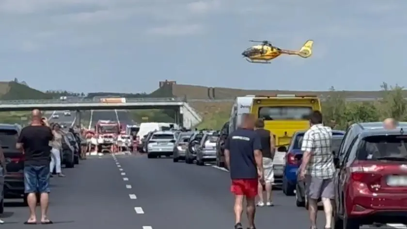 Autostrada A1, Pomorze. Wypadek dwóch samochodów, są ranni - TVN24