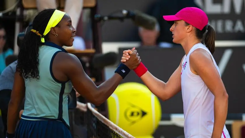 Swiatek wary of Gauff threat in French Open semis | TVN24