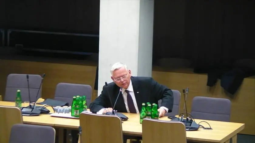 Marek Suski na sejmowej komisji kultury do Piotra Adamowicza. "Ty po prostu debilu" - TVN24