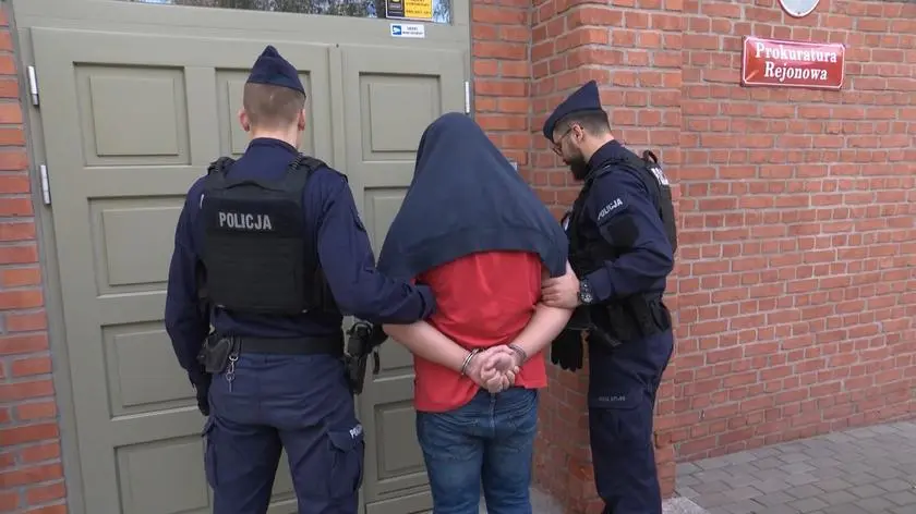 Bez aresztu dla kierowcy tira, dwa gole "Lewego", Czarnek "wchodzi do gry" - rzeczy, które warto ...