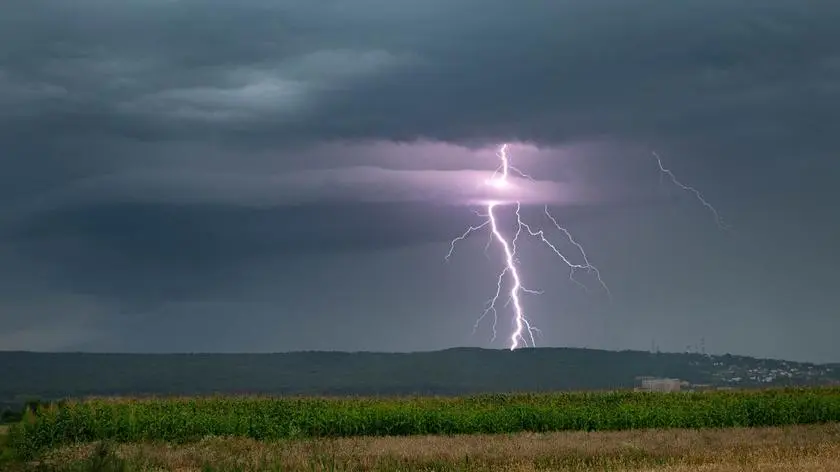 Gdzie jest burza? Sprawdź, gdzie grzmi w piątek 1 sierpnia. Radar opadów i mapa burz | TVN Meteo
