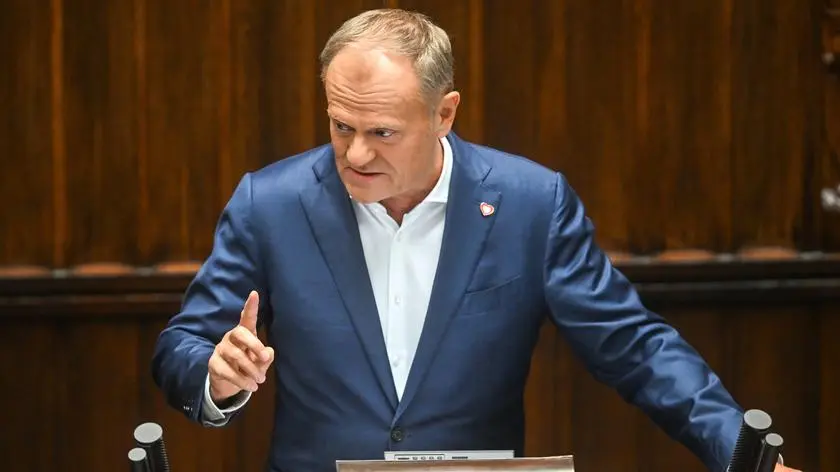 Donald Tusk w Sejmie ostro o kandydacie PiS Karolu Nawrockim. Zwrócił się do polityków PiS - TVN24
