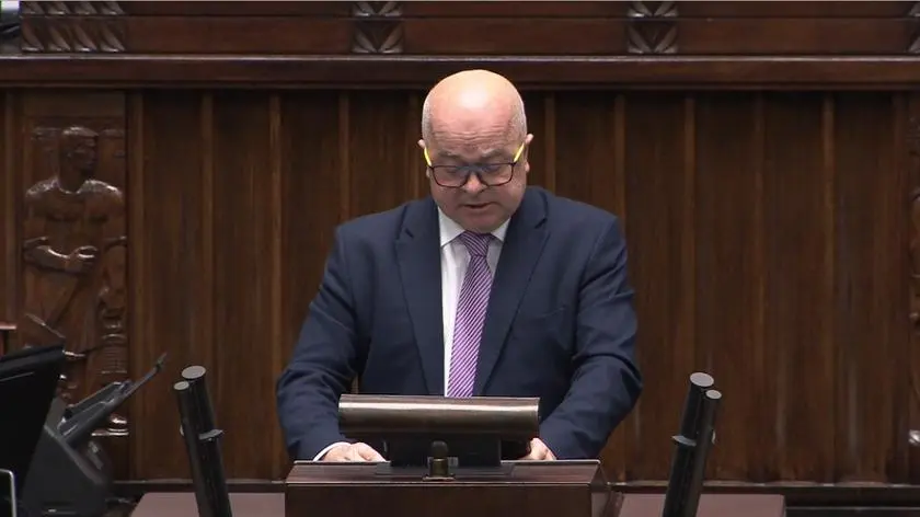 Tomasz Zimoch krytykował Hołownię. Poseł Polski 2050 zawieszony - TVN24