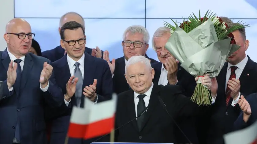 Porządki w PiS i oczekiwanie na ogłoszenie kandydata na prezydenta - TVN24