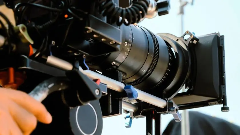 Warszawa. Postrzelono operatora kamery na planie filmu Patryka Vegi ...