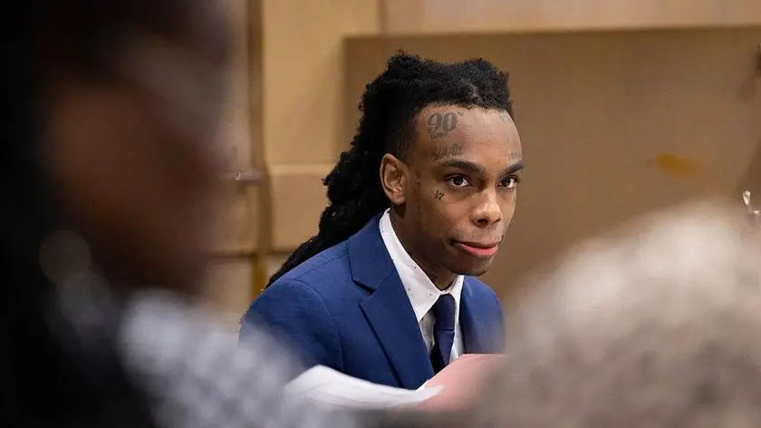 YNW Melly. Rapował o zabijaniu, jest oskarżony o zamordowanie ...