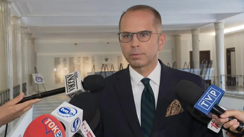 Daniel Obajtek w Polsce. Michał Szczerba: zaproponuję wezwanie go przed komisję śledczą - TVN24