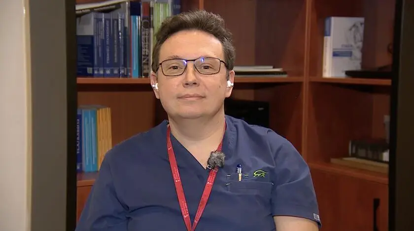 Kraków. Lekarz prof. Hubert Huras o narodzinach pięcioraczków - TVN24