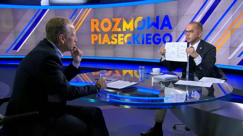 Afera wizowa - o co chodzi? Michał Szczerba o kontroli poselskiej, ujawnia dokumenty z MSZ - TVN24