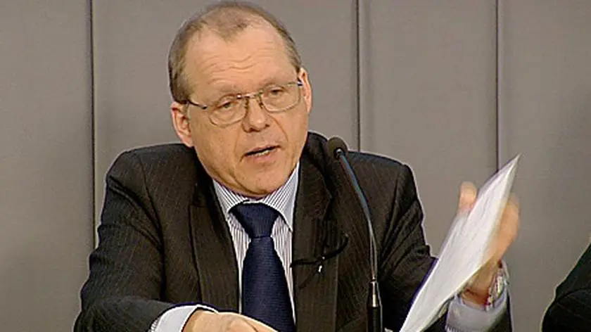 Szef Kancelarii Sejmu z wysoką nagrodą - TVN24