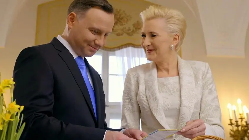 Wielkanocne życzenia od pary prezydenckiej i premiera - TVN24