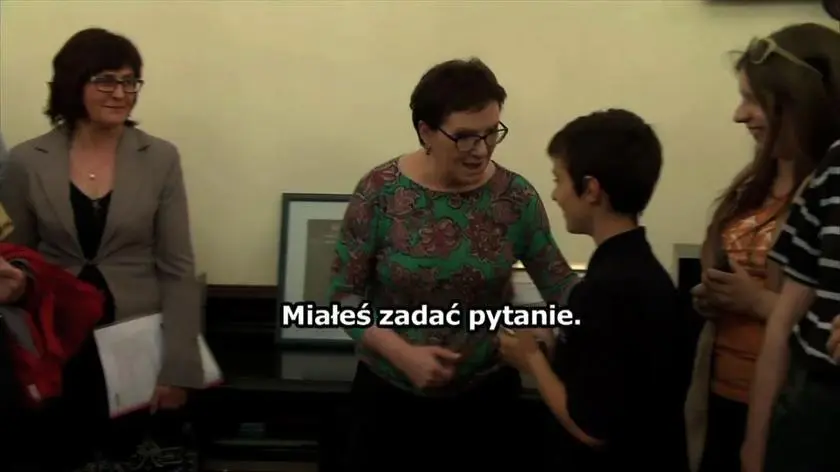 "Przyszłość" zadaje trudne pytania | TVN24