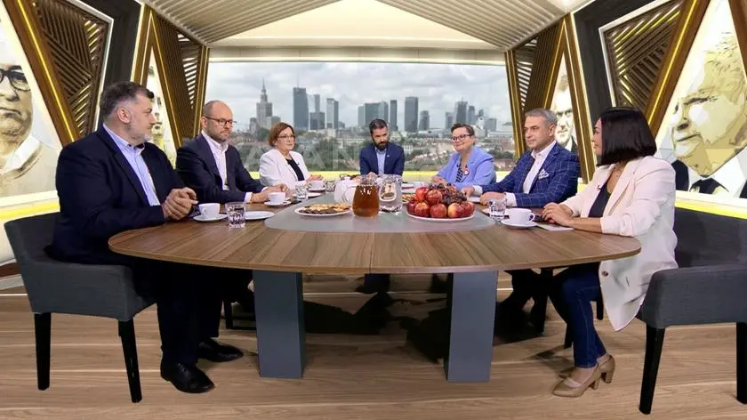 "Lex Tusk". Zmieniona ustawa czeka na podpis prezydenta. Politycy ...