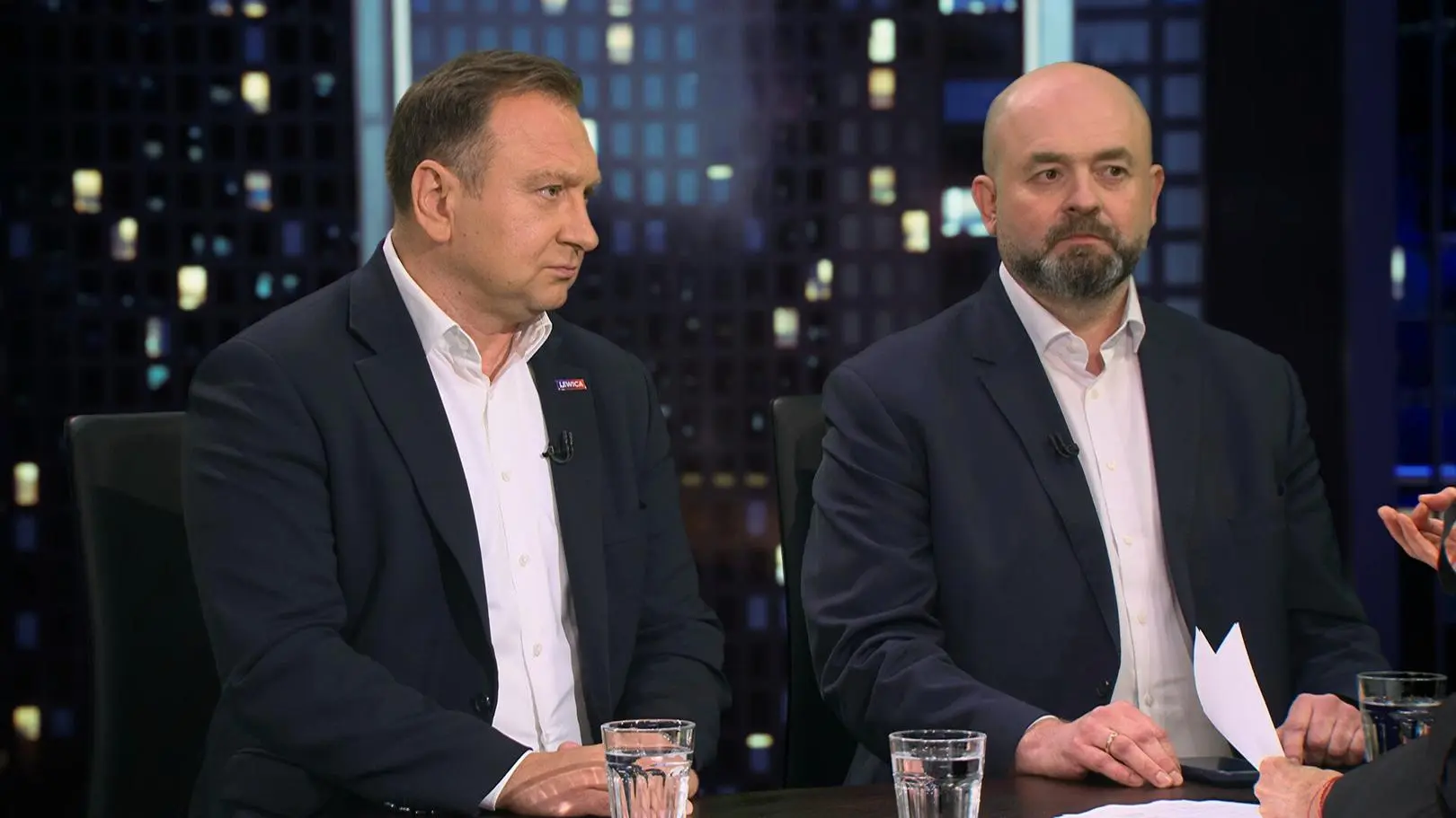 Pejo i Trela kłócą się o Order Orła Białego dla Zełenskiego | TVN24