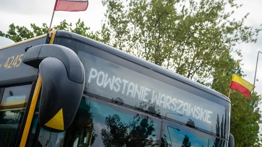 Warszawa. 80. rocznica wybuchu Powstania Warszawskiego. Środowe utrudnienia w ruchu | TVN Warszawa