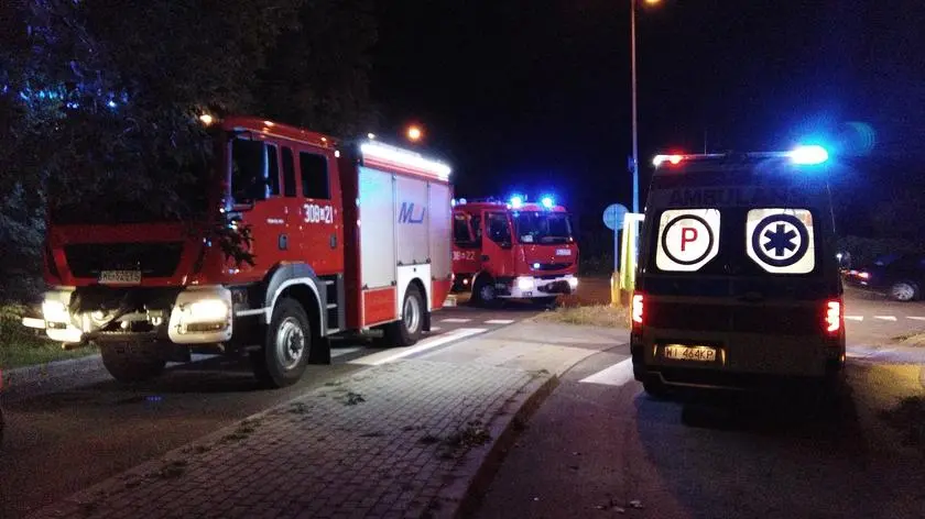 Warszawa. Zderzenie z udziałem radiowozu na Płochocińskiej. Cztery osoby ranne w tym policjanci ...