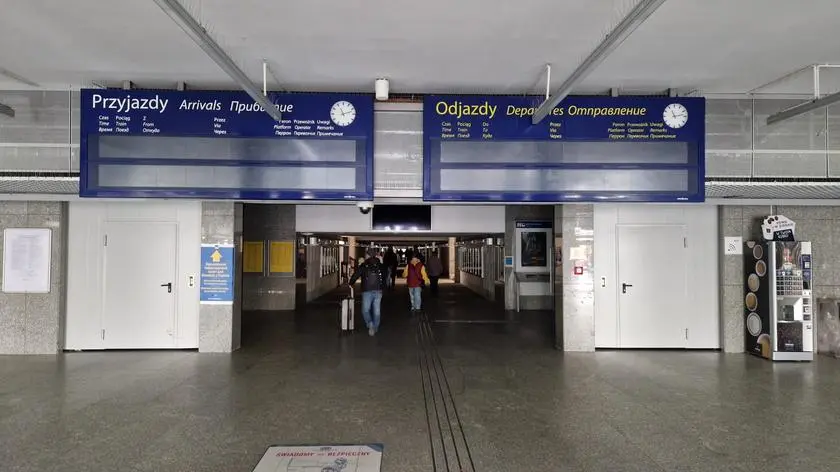 Warszawa. Awaria prądu na Dworcu Wschodnim | TVN Warszawa