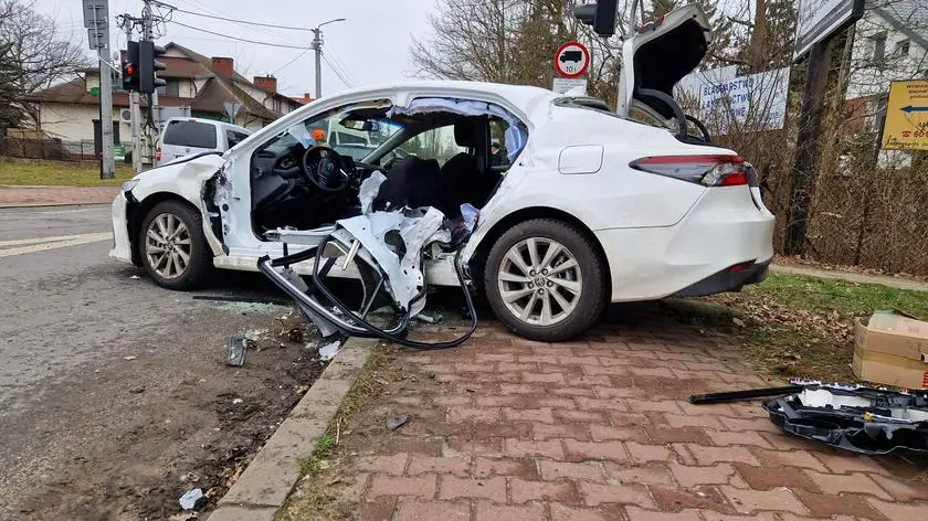 Zielonka. Zderzenie trzech aut. Są ranni | TVN Warszawa