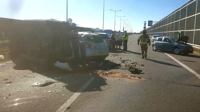 A2, Baranów. Zderzenie czterech aut, dwie osoby ranne | TVN Warszawa