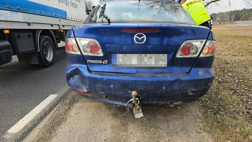 Piaseczno, Solec. Pijany kierowca bez prawa jazdy w niesprawnym aucie | TVN Warszawa