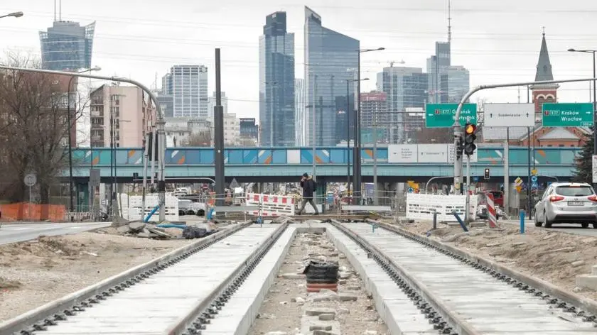 Warszawa. Budowa linii tramwajowej na Woli, od środy kolejne zmiany | TVN Warszawa