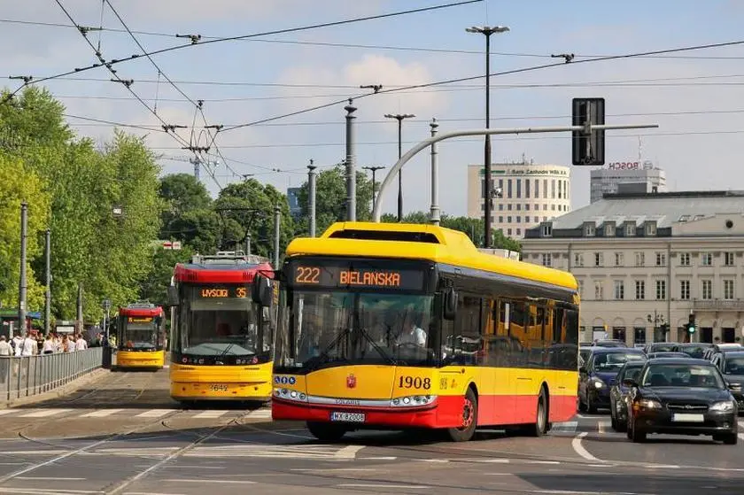 Europejski Dzień bez Samochodu - kiedy przypada? Darmowa komunikacja w Warszawie | TVN Warszawa