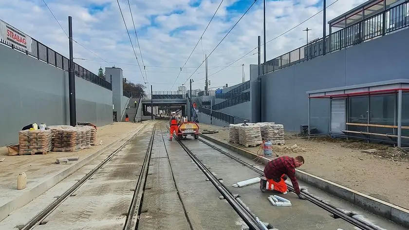 Warszawa. We wtorek tramwaje pojadą po nowej trasie na ulicy Kasprzaka | TVN Warszawa