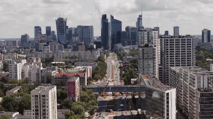 Warszawa. Budowa tramwaju na Kasprzaka. Zmiany w komunikacji | TVN Warszawa
