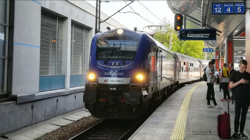 Lokomotywy dla PKP Intercity. Jest umowa z Newagiem za ponad dwa miliardy złotych - TVN24 Biznes