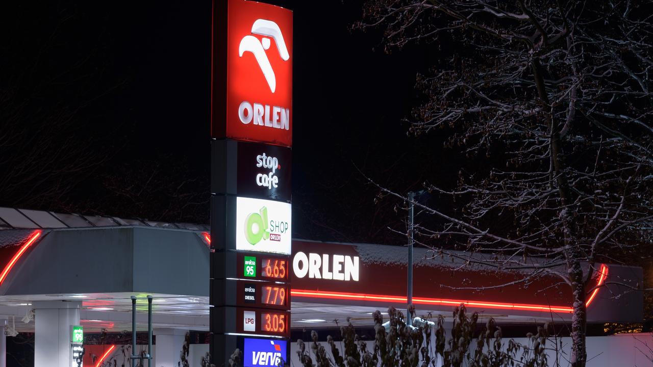 Lotos orlen, kontrowersyjna fuzja. Komenatrz Adam Jasser, Janusz ...