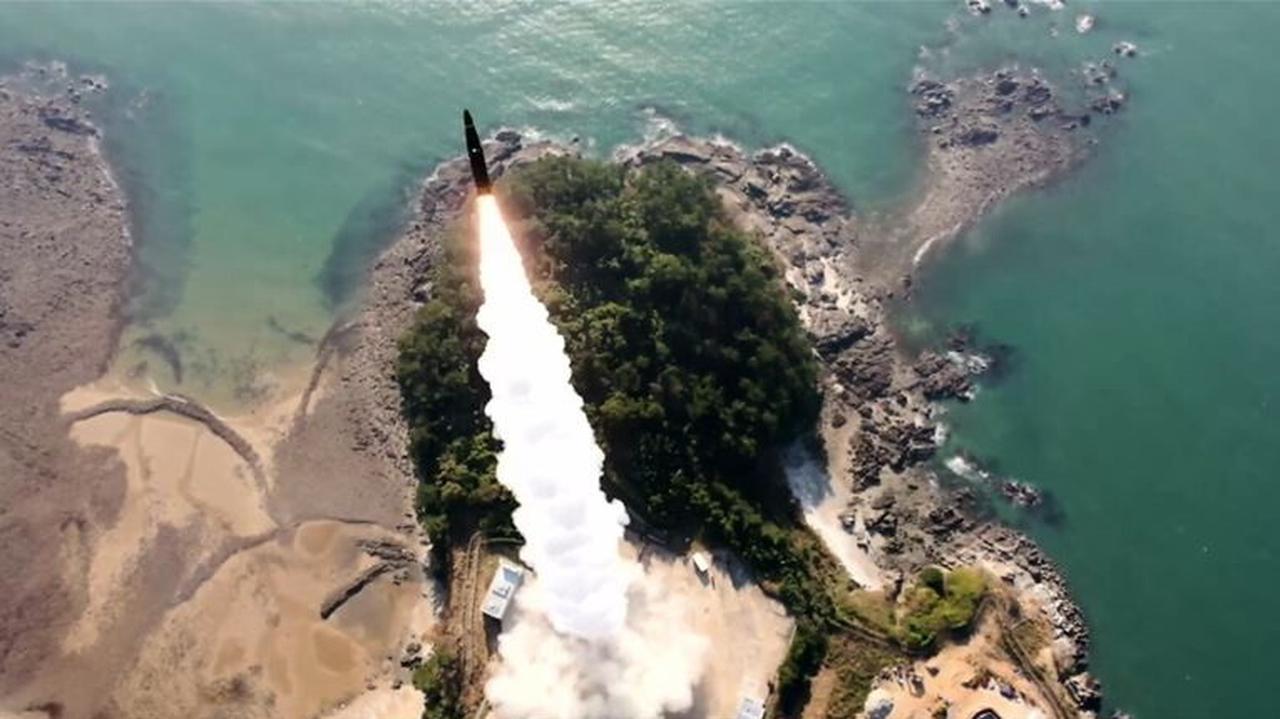 Korea Południowa wystrzeliła pocisku balistyczny krótkiego zasięgu Hyunmoo-II. Odpowiedź na ...