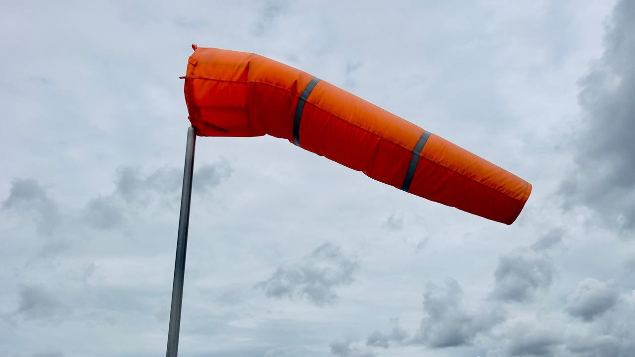 Ostrzeżenia pierwszego stopnia. Silny wiatr w Polsce w poniedziałek 29. ...