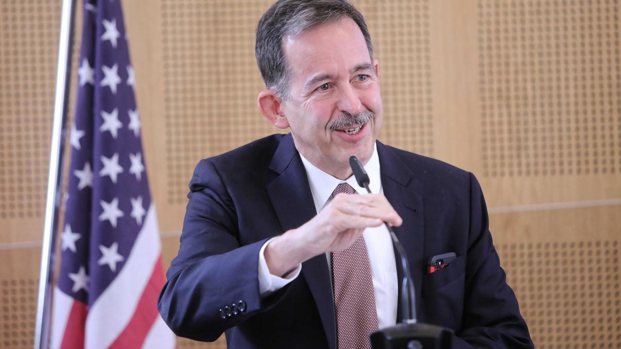 Były ambasador USA w Polsce Stephen Mull pomoże przekazać władzę w ręce ...