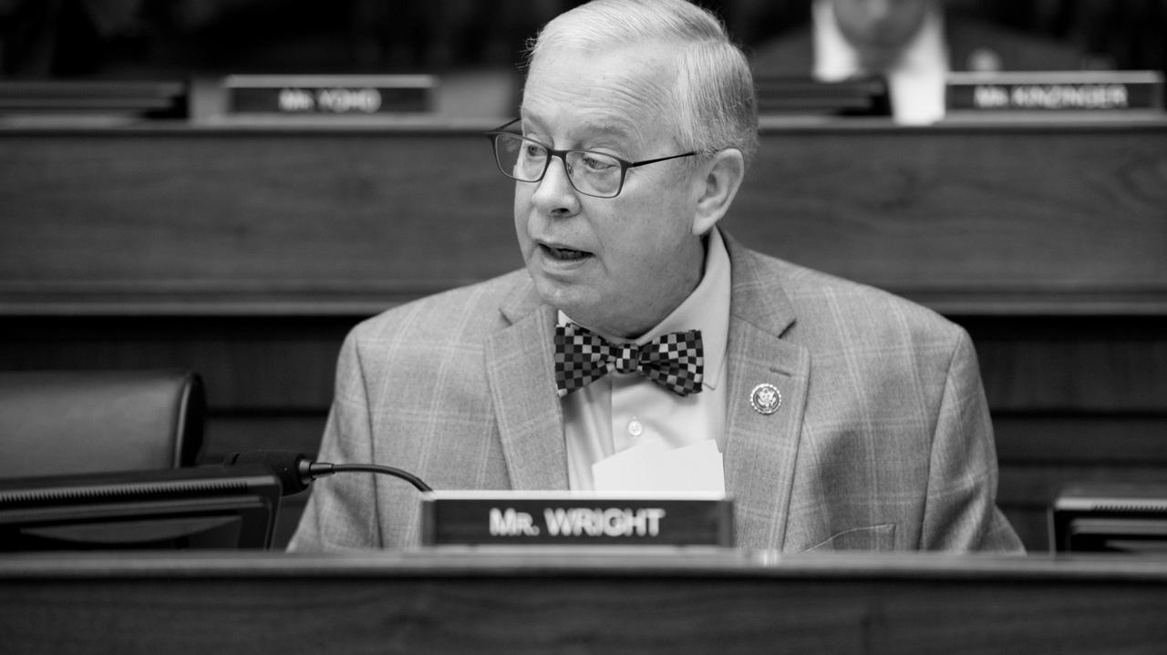 Ron Wright nie żyje. Zmarł pierwszy amerykański parlamentarzysta ...