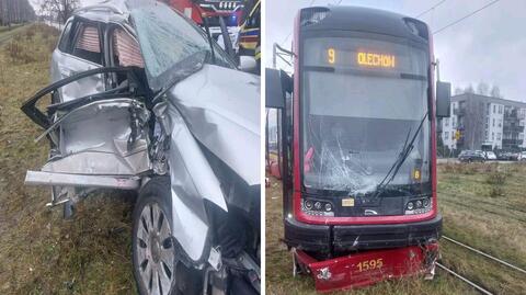 Łódź. Zderzenie auta z tramwajem. Jedna osoba ranna - TVN24