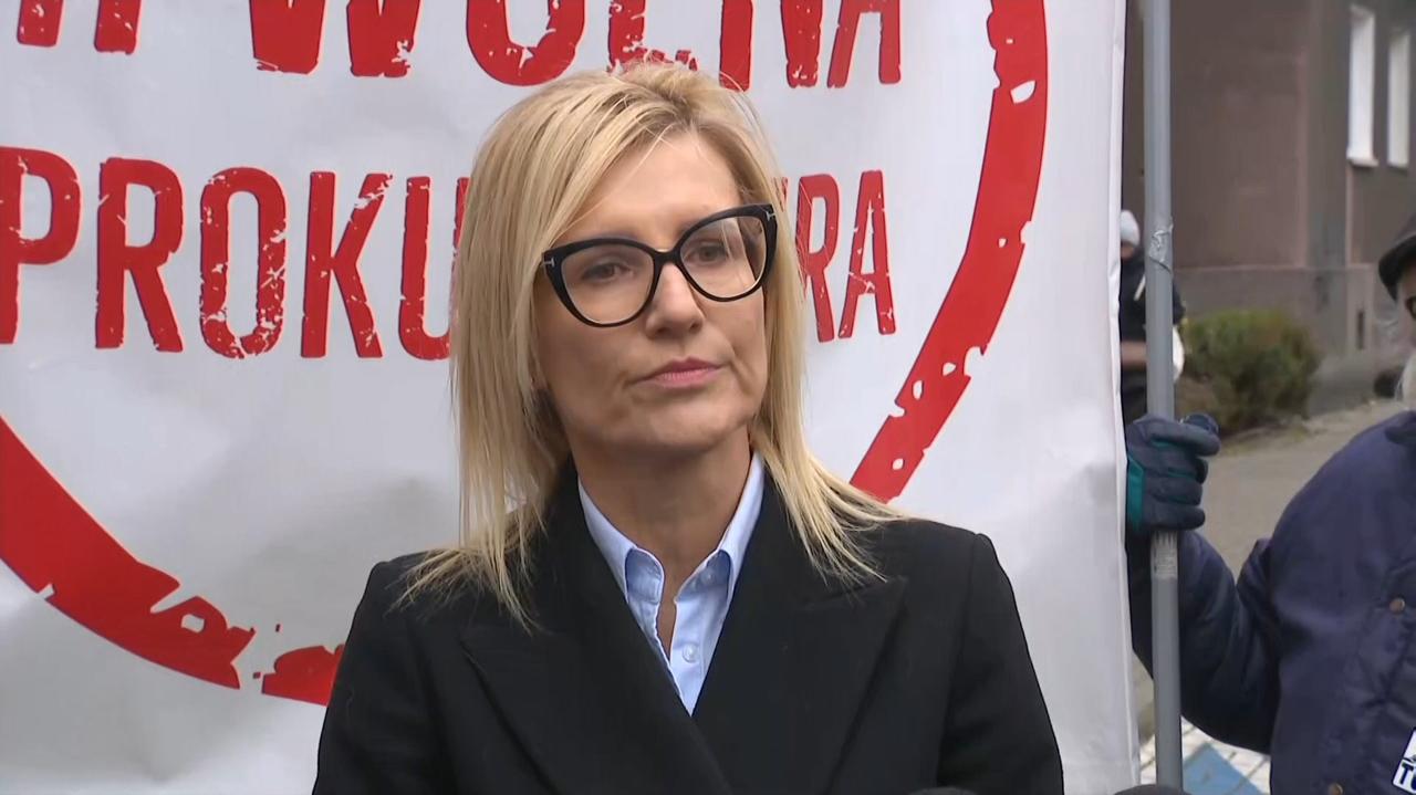 Ewa Wrzosek, przedłużenie zawieszenia w obowiązkach bez jej wiedzy. Prokurator Wrzosek komentuje ...