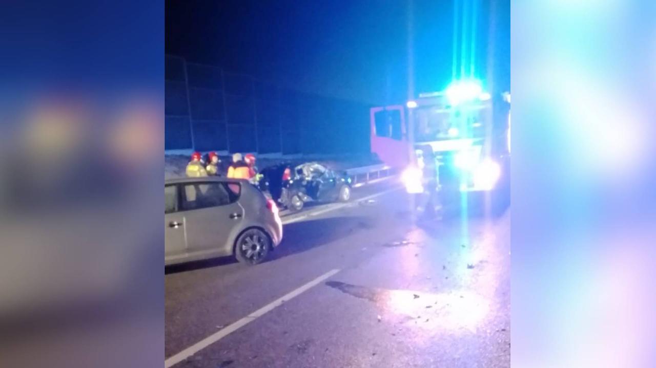 S1, Żywiec. Karambol z udziałem ośmiu pojazdów, dwie osoby ranne - TVN24 S1, Żywiec. Karambol z udziałem ośmiu pojazdów, dwie osoby ranne - TVN24