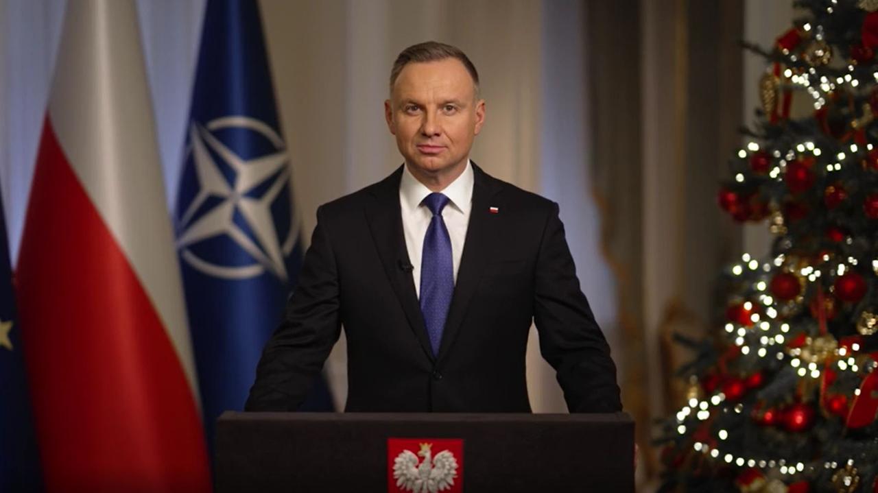 Orędzie prezydenta Andrzeja Dudy na Nowy Rok 2023 - TVN24