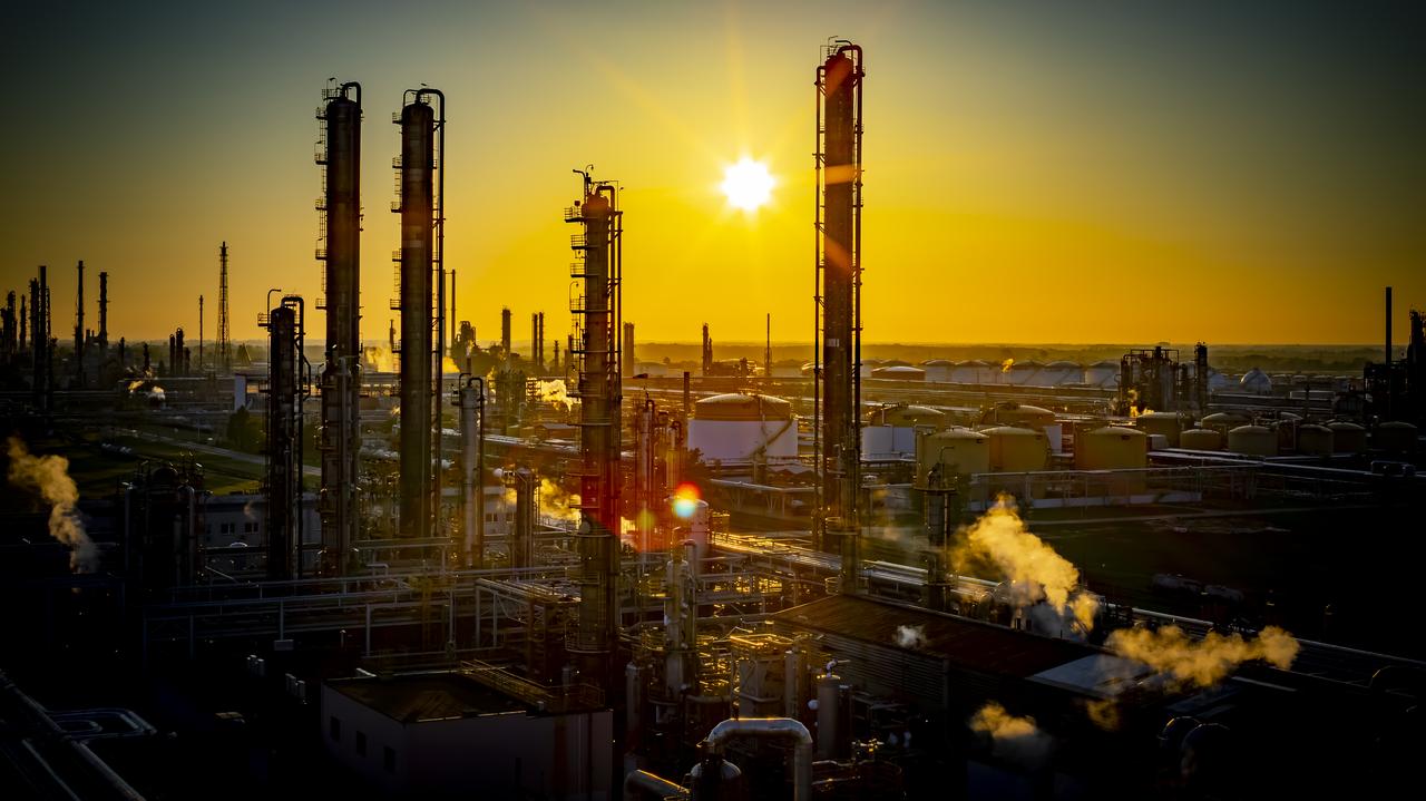 Witold Literacki pełniącym obowiązki prezesa Orlenu - TVN24 Biznes