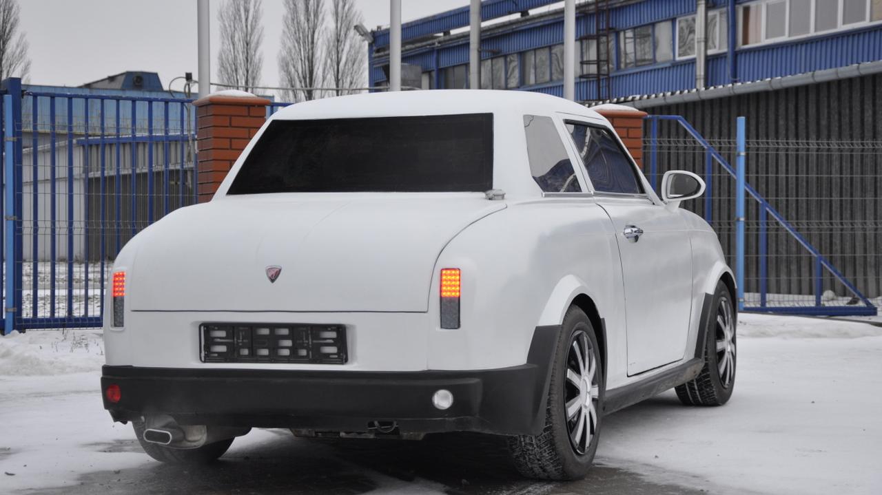 Ma powalać wyglądem, ale nie ceną. Oto nowa Syrena - TVN24